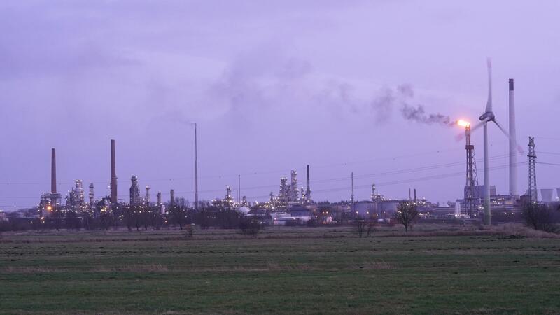 Feuer auf Gelände der Raffinerie Heide