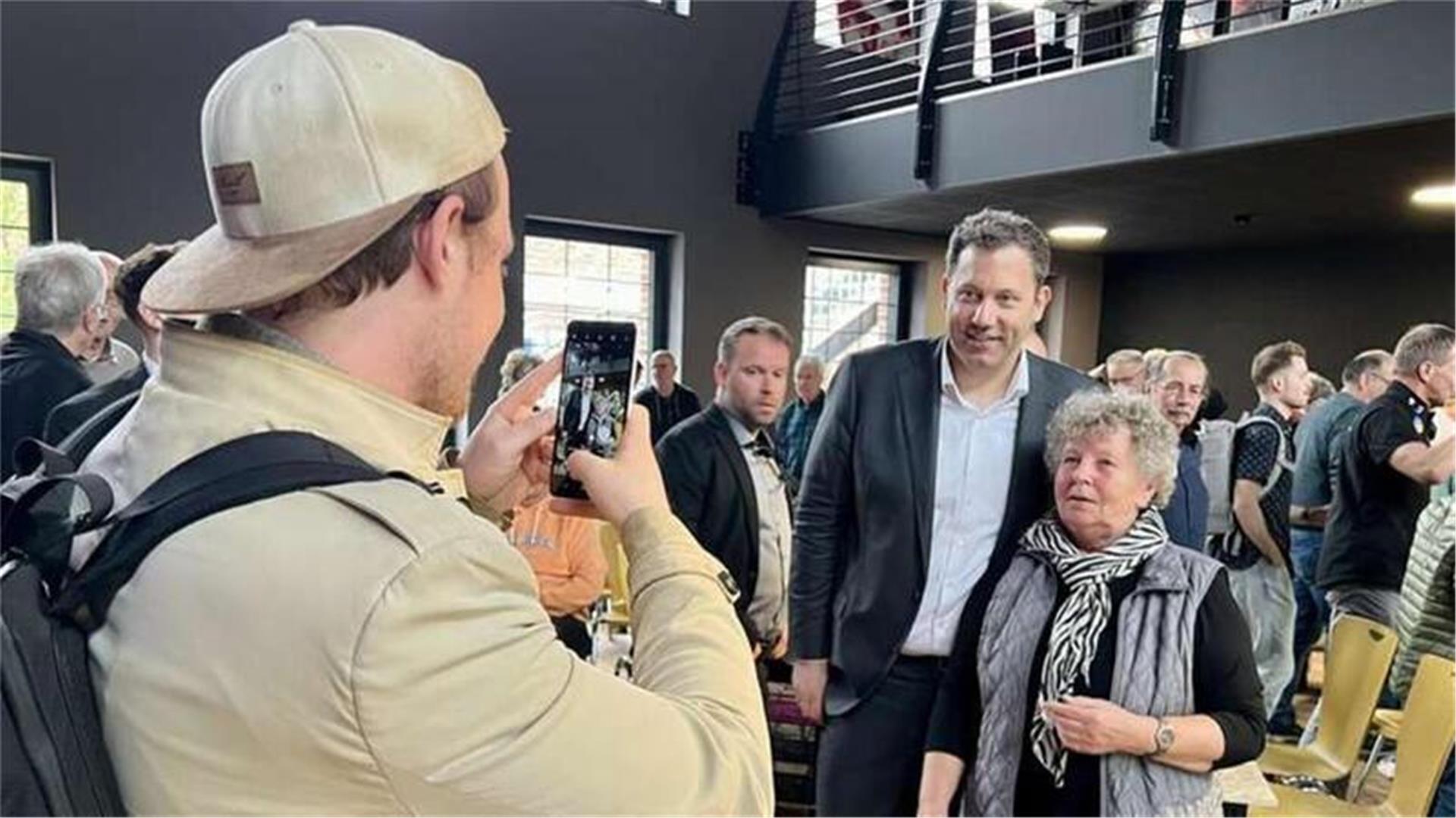 Vizekanzler Klingbeil: „Der Lars“ hat den Hurricane-Besuch fest eingeplant