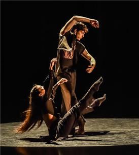 Chicago meets Stade: Junges internationales Tanztheater im Stadeum