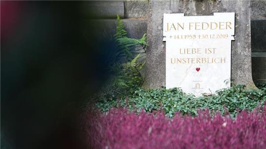 Schne Grab Jan Fedder Bilder